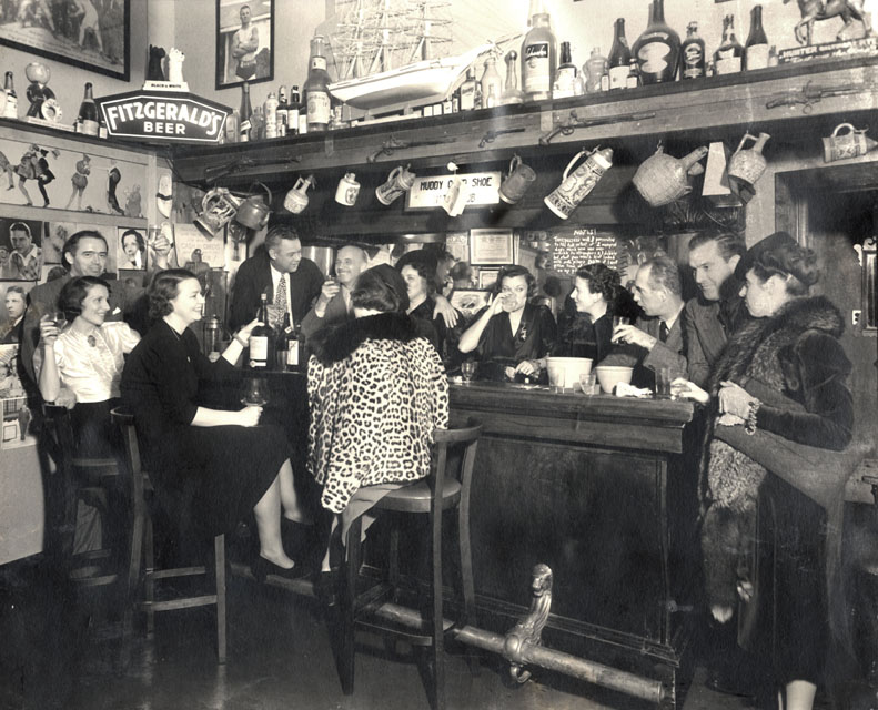38 Amazing Photos Capture Women in Bars From Between the 1930s and ...