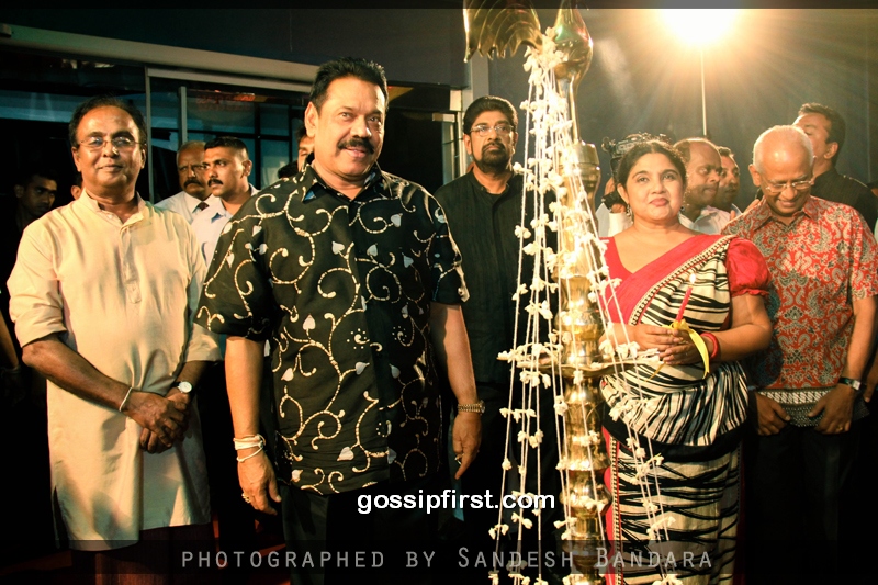 Gossip First Gallery: Siri Parakum movie Special Screening for ...