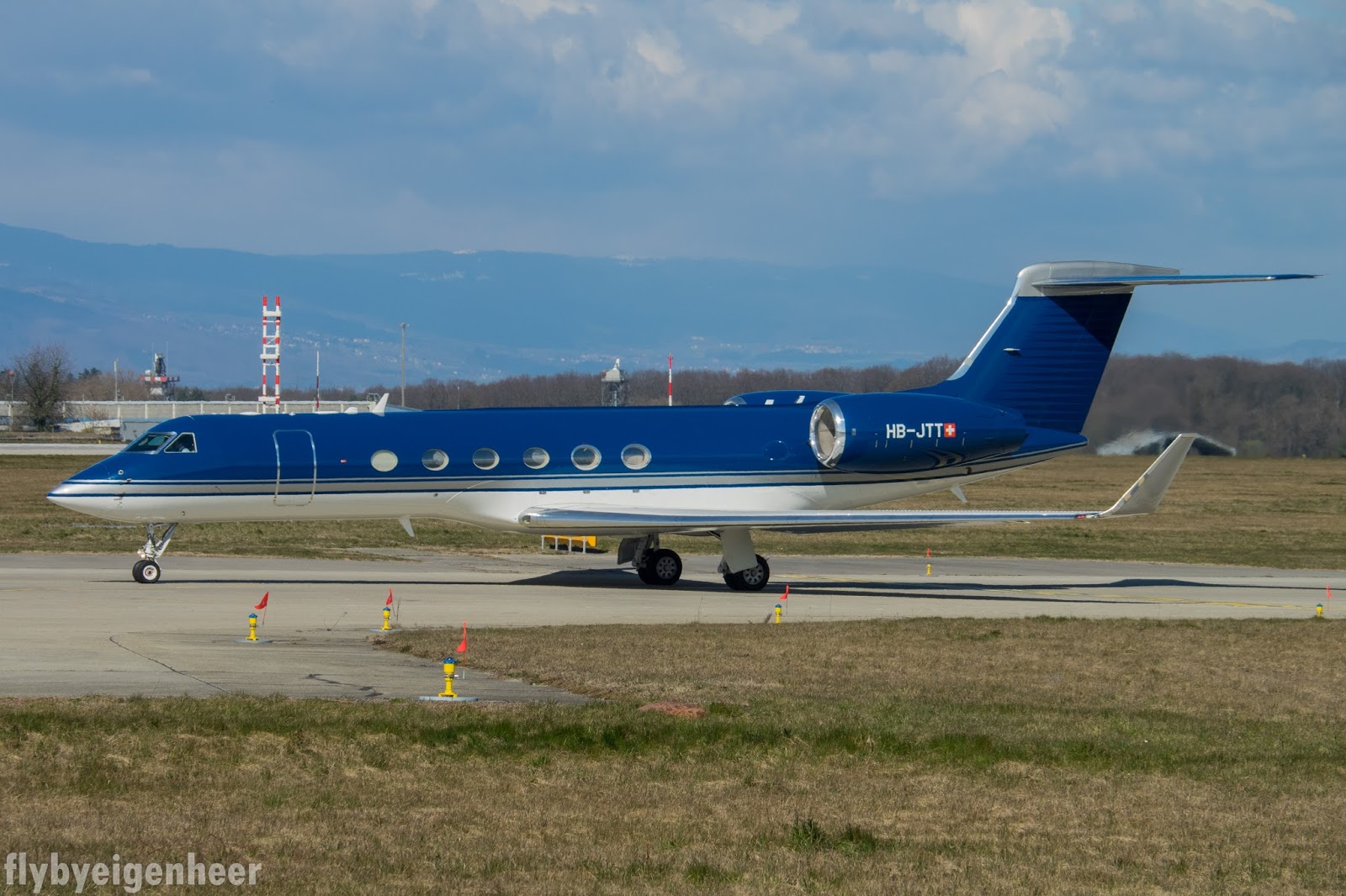 FLUGZEUGE Privatjets etc: HB-JTT Gulfstream G-V GLF5 > Gama Aviation