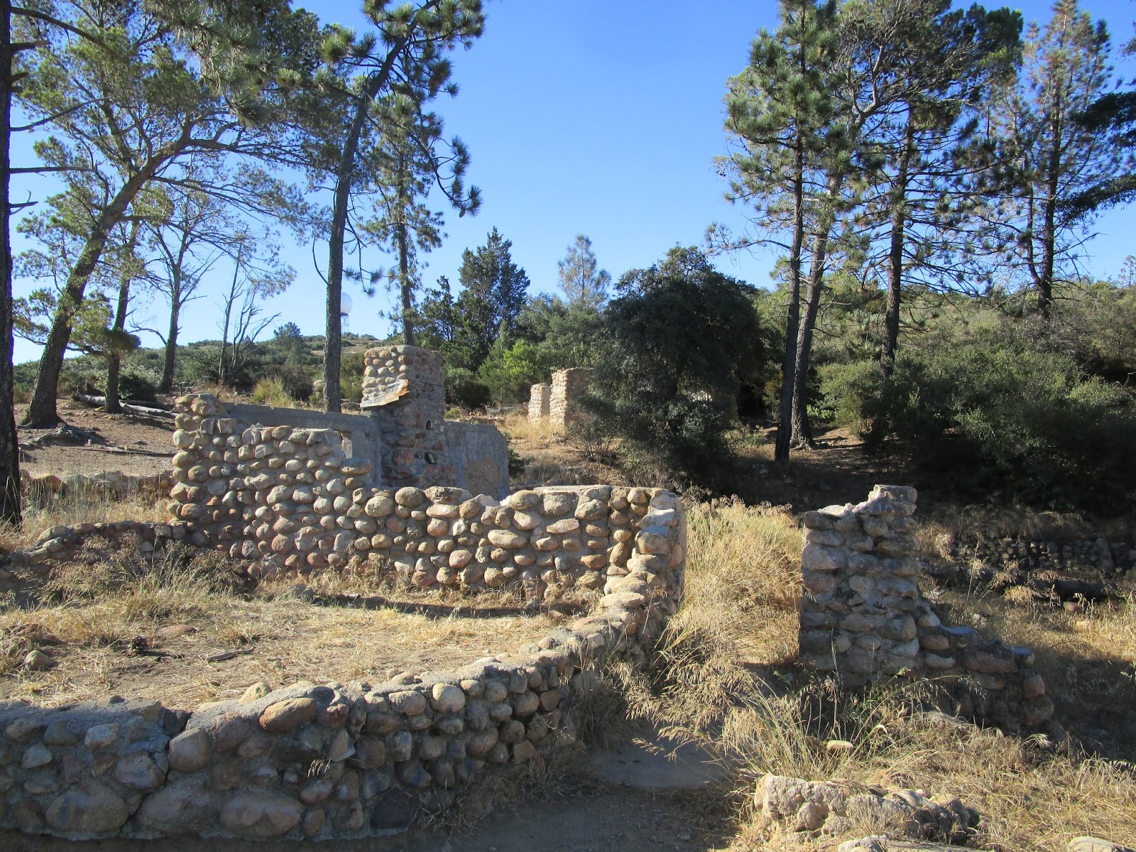 Iron Hiker: Black BM and Beek's Place