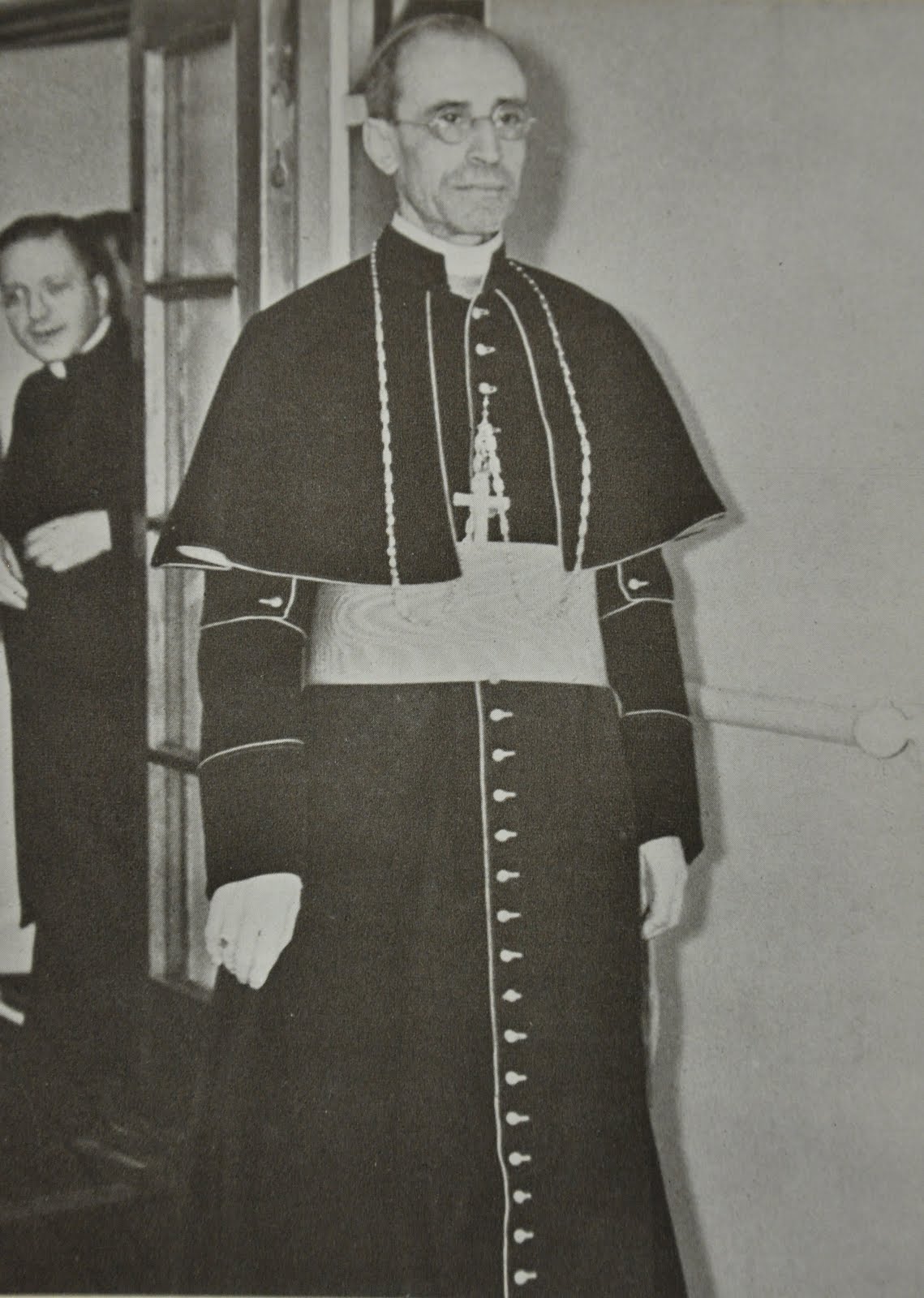 Missa Gregoriana no Mundo . SANTIDADE: VENERABLE PIUS XII Santo Subito