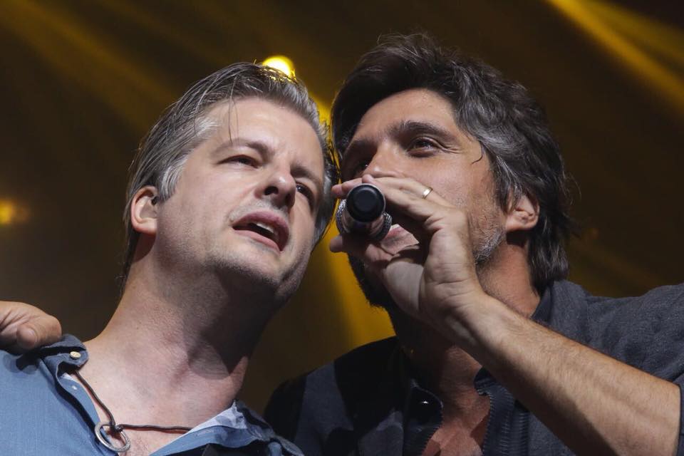 Falsa Modéstia: Victor & Leo - 25 Anos de Sucessos