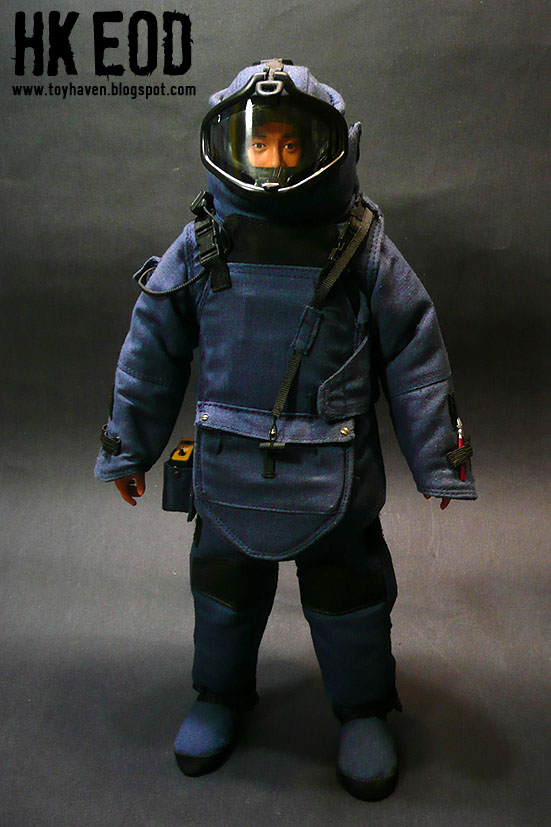 toyhaven: Dragon HK Police EOD Bureau "Simon" Figure with EOD Suit