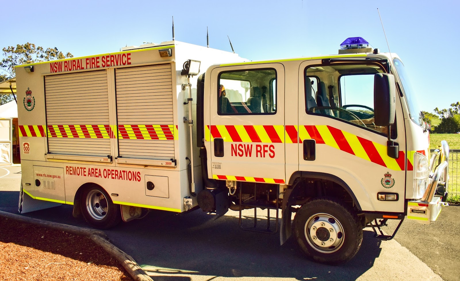 NSW RADIO AND COMMUNICATIONS - by Michael Bailey