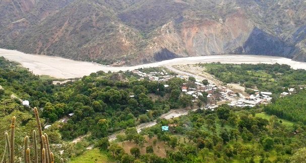 sihuasnoticias: TAYABAMBA CAMINO A TRUJILLO POR AL RUTA DE PATAZ