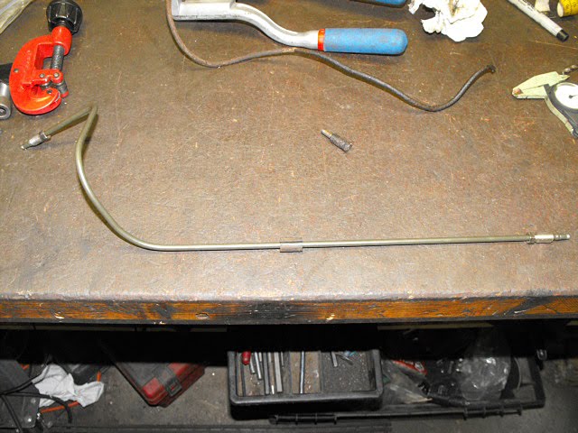 1966 2CV brake job.: Right rear brakes...