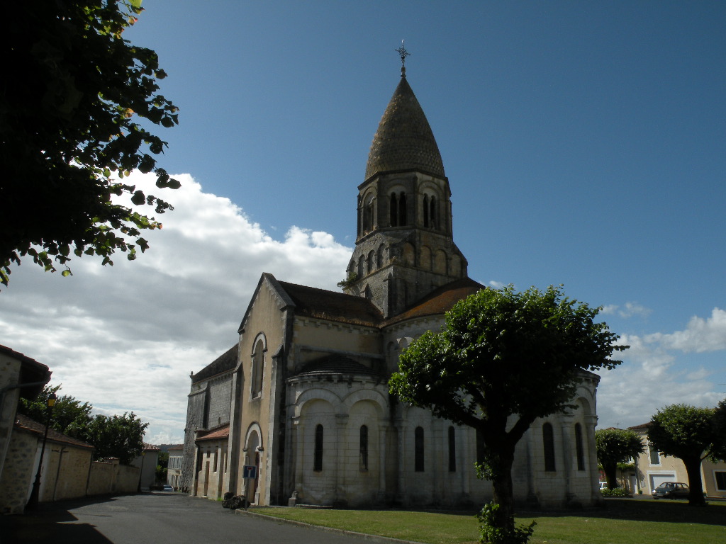 Balades dans les Charentes : Montbron