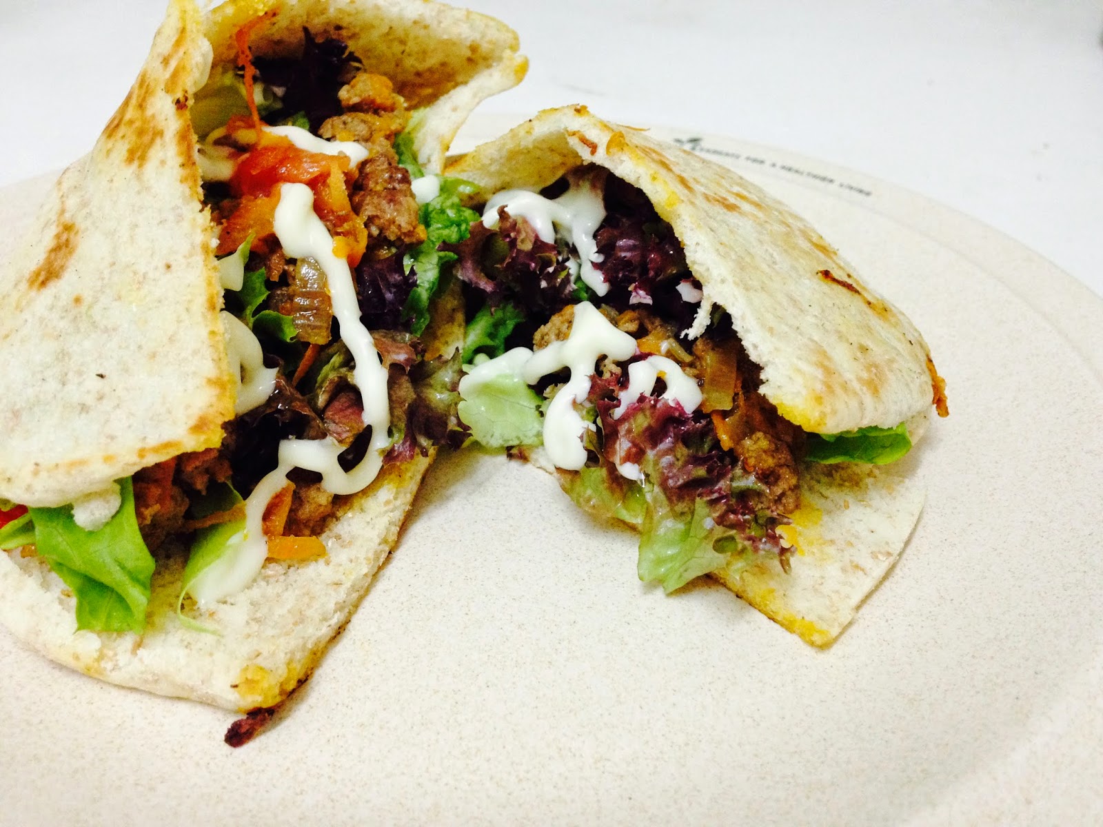 Eka Tikah : Resepi: Roti Pita Inti Daging Black Paper