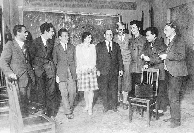 ΑΓΓΙΓΜΑ ΦΥΣΙΚΗΣ...: Σαν σήμερα... 1968, πέθανε ο θεωρητικός φυσικός Λεβ ...