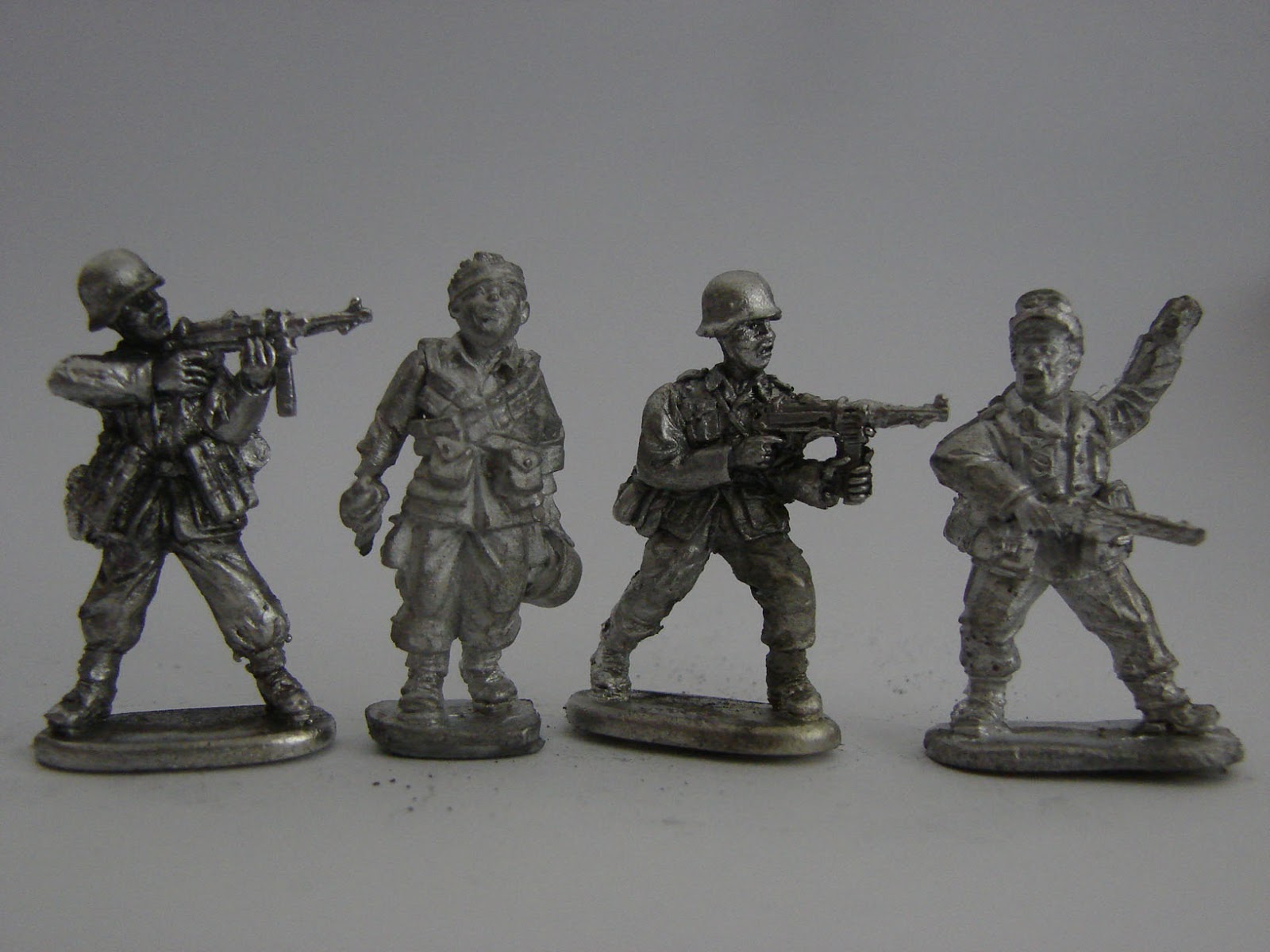 [TMP] "Scale comparison for the New GOTHIC LINE MINIATURES range" Topic