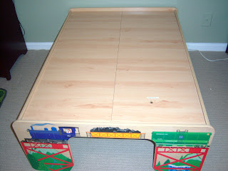 Inspired Mom: Andy's train table is now a Lego table!