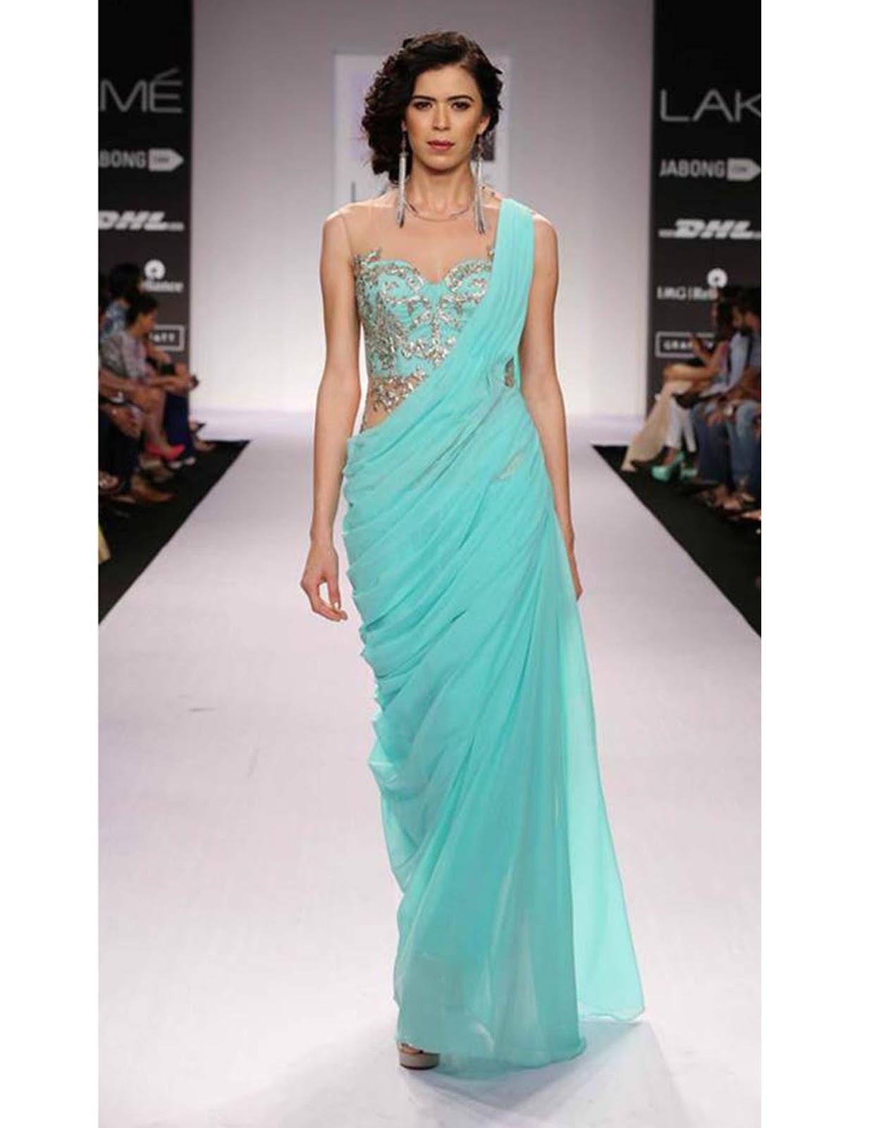 9 DIFFERENT WAYS TO DRAPE A SAREE | Ashion Fashion