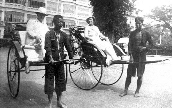 Blog To Express: Ways Done in the Past - Trishaw Riders
