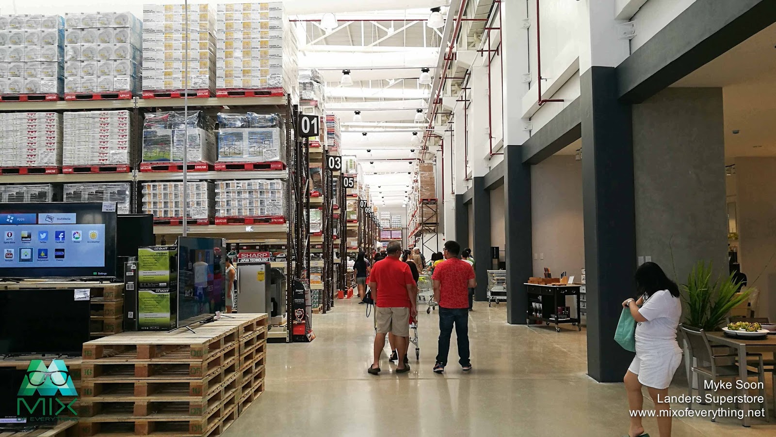 The Comfort of Shopping with Landers Superstore - Blog for Tech & Lifestyle