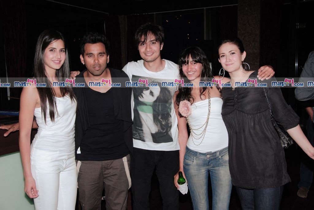 only-katrina: katrina kaif and imraan khan grace ali zafar birthday bash only-katrina: katrina kaif and imraan khan grace ali zafar birthday bash
