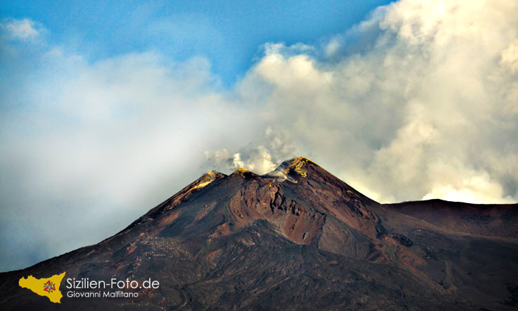 Der Vulkan Ätna auf Sizilien