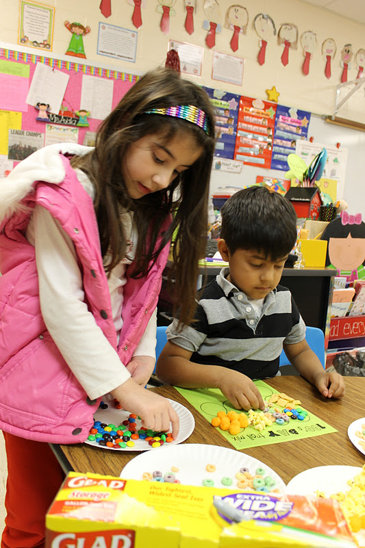 Mrs. Ayala's Kinder Fun: 100 Days of Kindergarten!