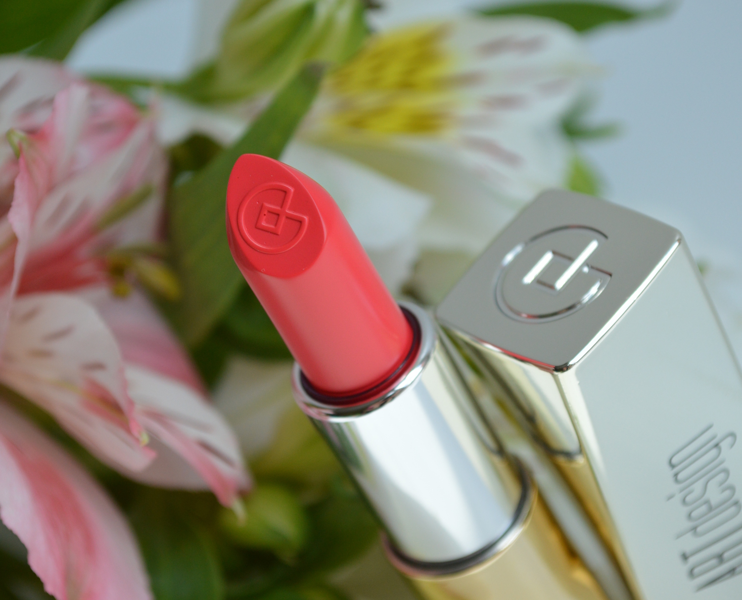 Urban Fashionista: Неоновое лето с Collistar Art Design Lipstick в ...