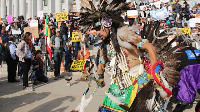 White Wolf : Thousands of Native Americans protest Trump's Utah ...