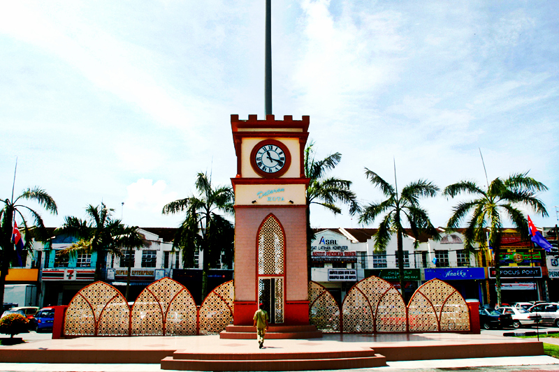 Post 4 - Menara Jam di Malaysia... - Relaks Minda