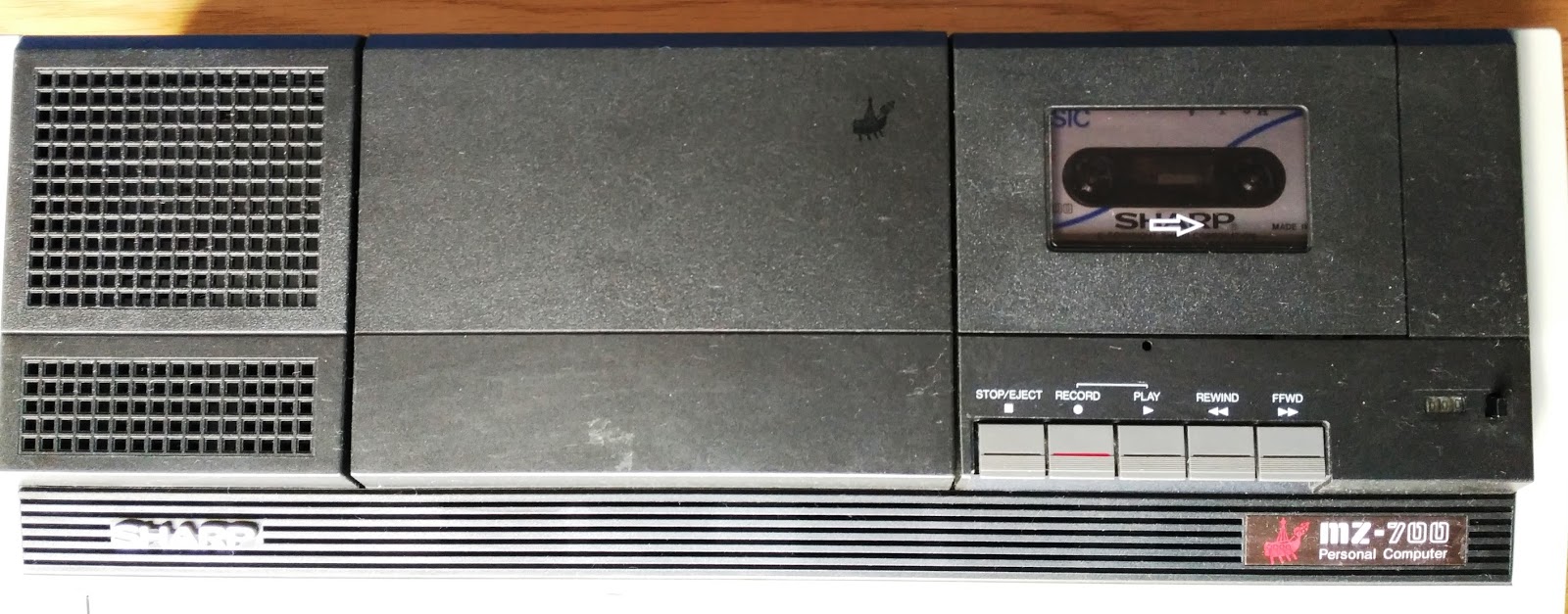 Retro Ordenadores Orty: Ordenador SHARP MZ-700 (versión MZ-721) (1982)