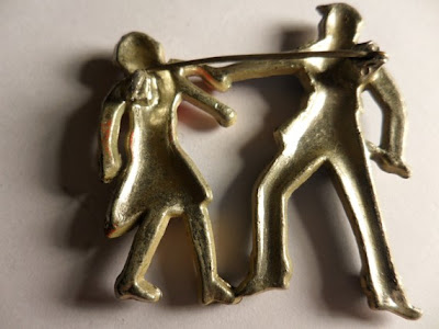 FRENCH CANCAN: Apaches go back (apache part 6)