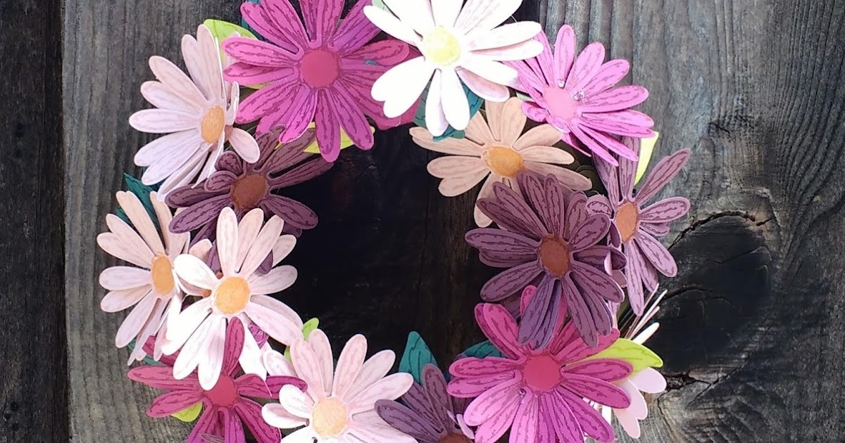 Michelle's Great Paper Chase: A Lovely Little Daisy Wreath