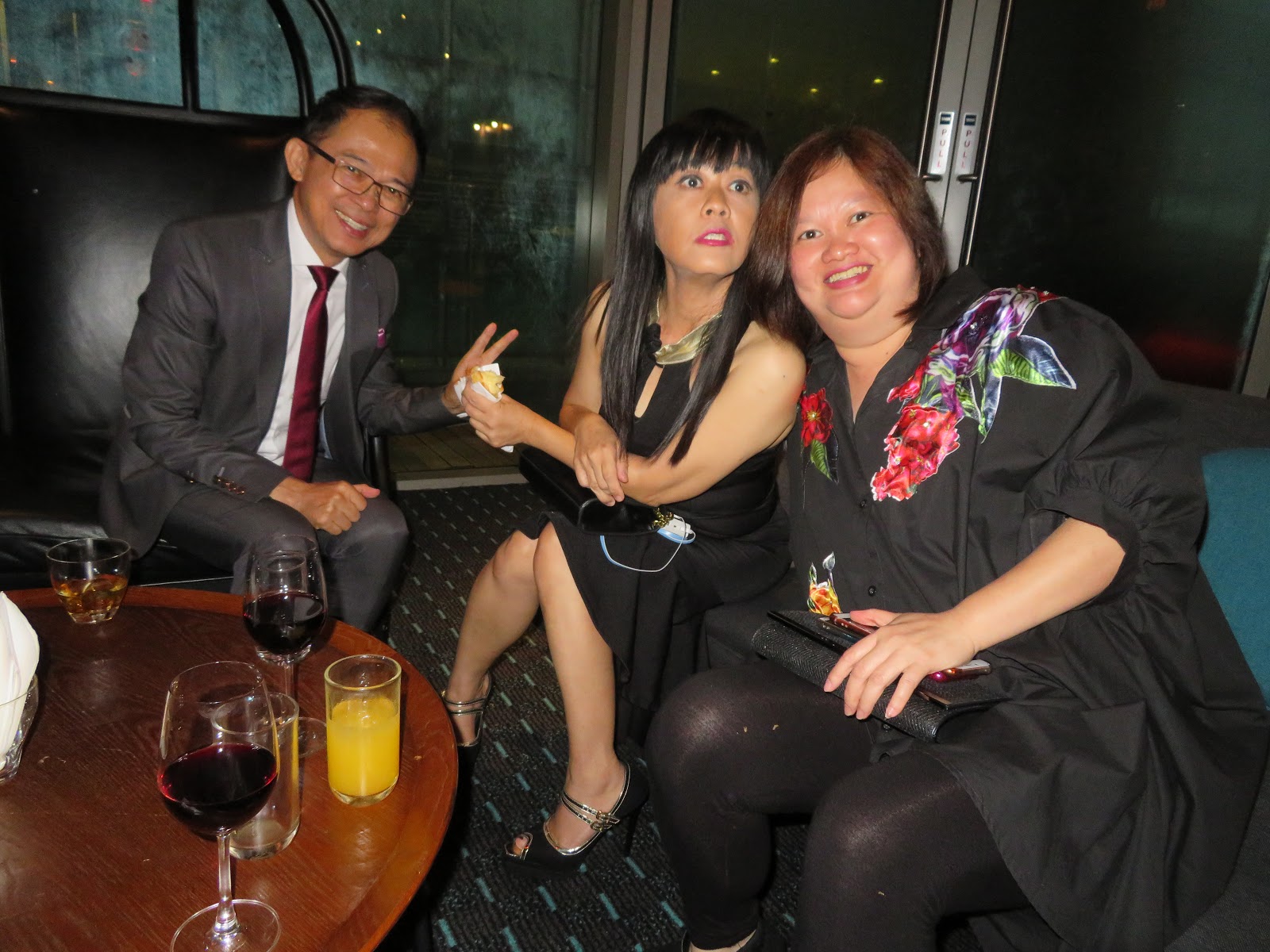 Kee Hua Chee Live!: BEAUTY QUEEN ANNIE LOW, MALAYSIA'S BEST PERFORMING ...