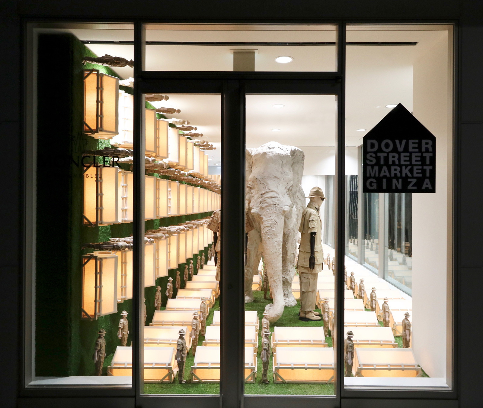 DSM GINZA：2017年3月 最新入荷情報 DOVER STREET MARKET GINZA｜コムデギャルソン店舗マップ