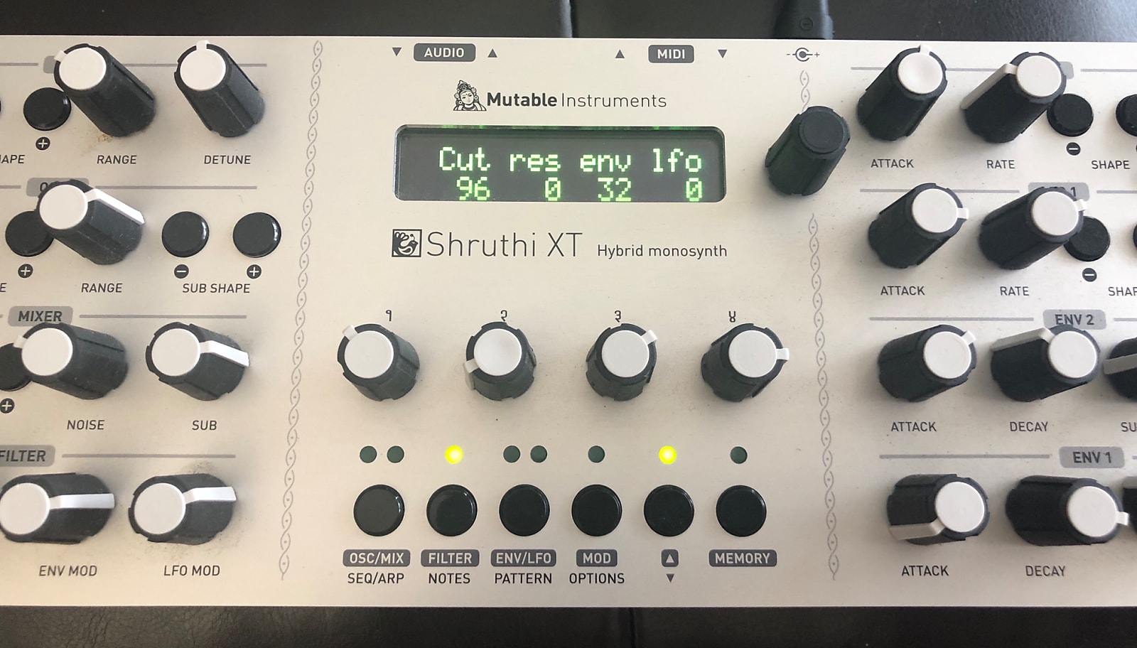 MATRIXSYNTH: Mutable Instruments Shruthi XT (Pro builder, SMR VCF) SN 0071