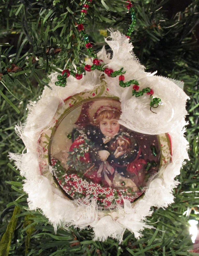 RhondaMum: Christmas Traditions - Making Ornaments