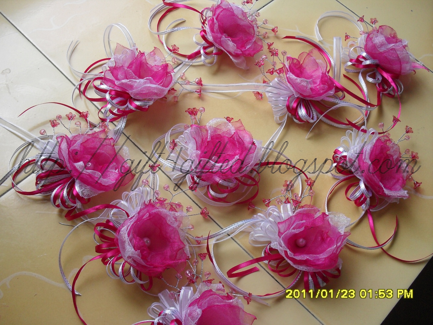 SPECiAL GiFT FOR GiFTED ONE: Bunga Penanggah - Wedding Nadiah & Zamri