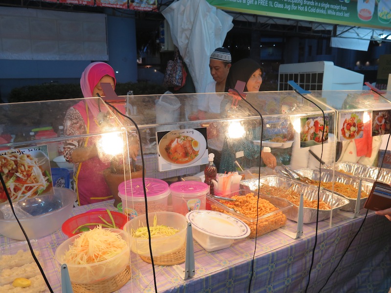 The Blackmentos Beauty Box: Special: Geylang Serai Hari Raya Baazar ...