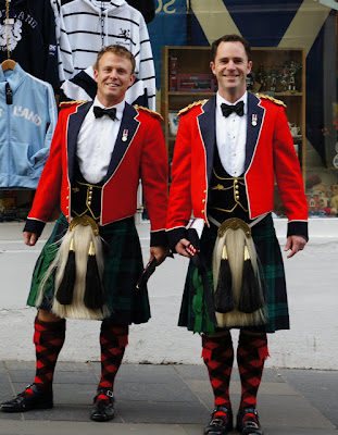 Emily Bergl: BEAUTY: Men--Kilt Style