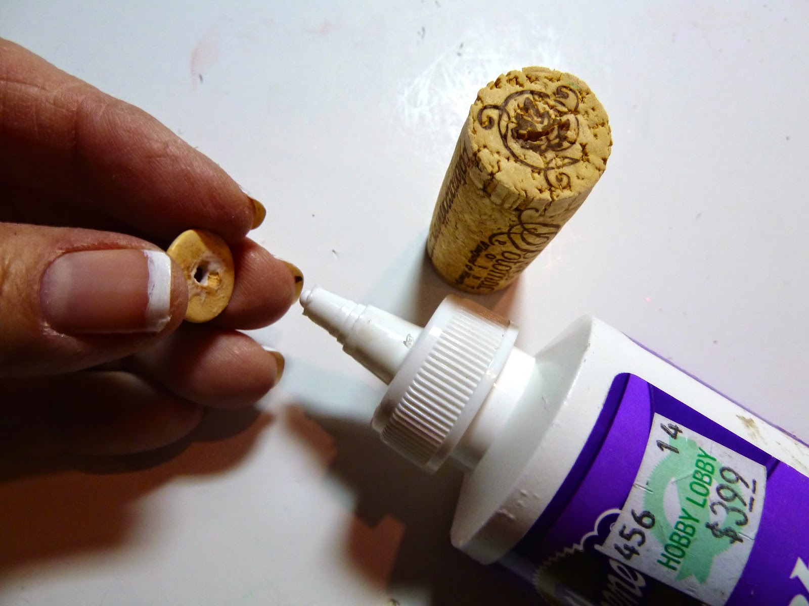 Make it easy crafts: Recycled Wine cork key chain tutorial