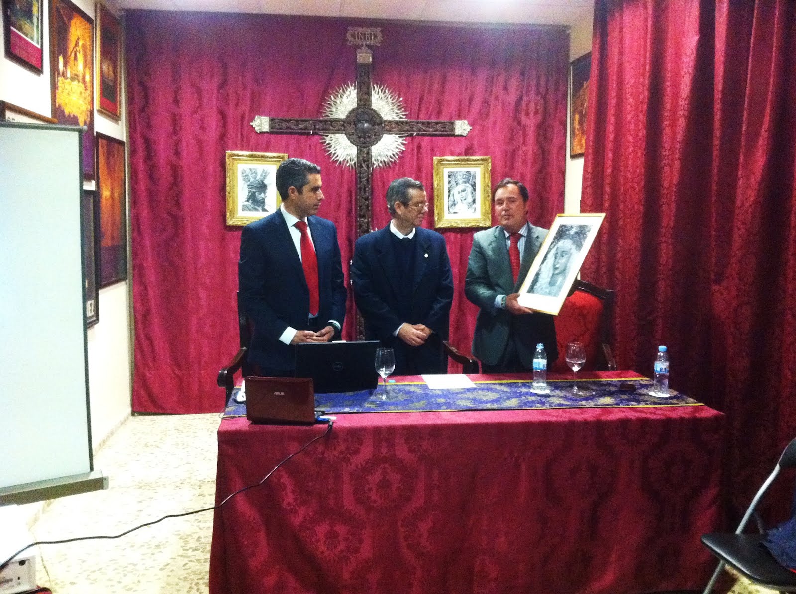 Blog de las Cinco Llagas: En efecto: Cinco Llagas y Yedra unidas por la ...