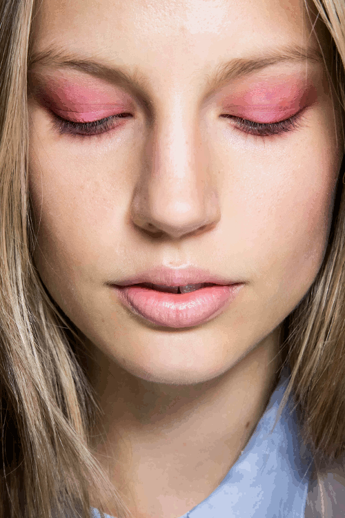 Eye Makeup Gif at Kathleen Dekker blog