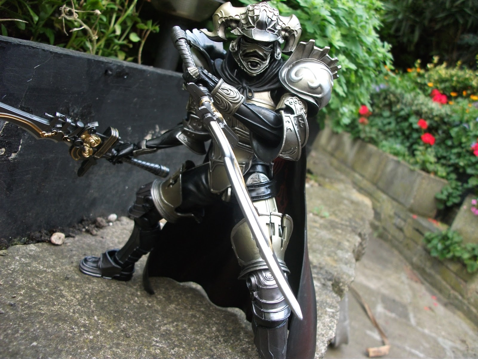 Review: PLAY ARTS KAI: Dissidia GABRANTH ~ Hall0606 Blogs