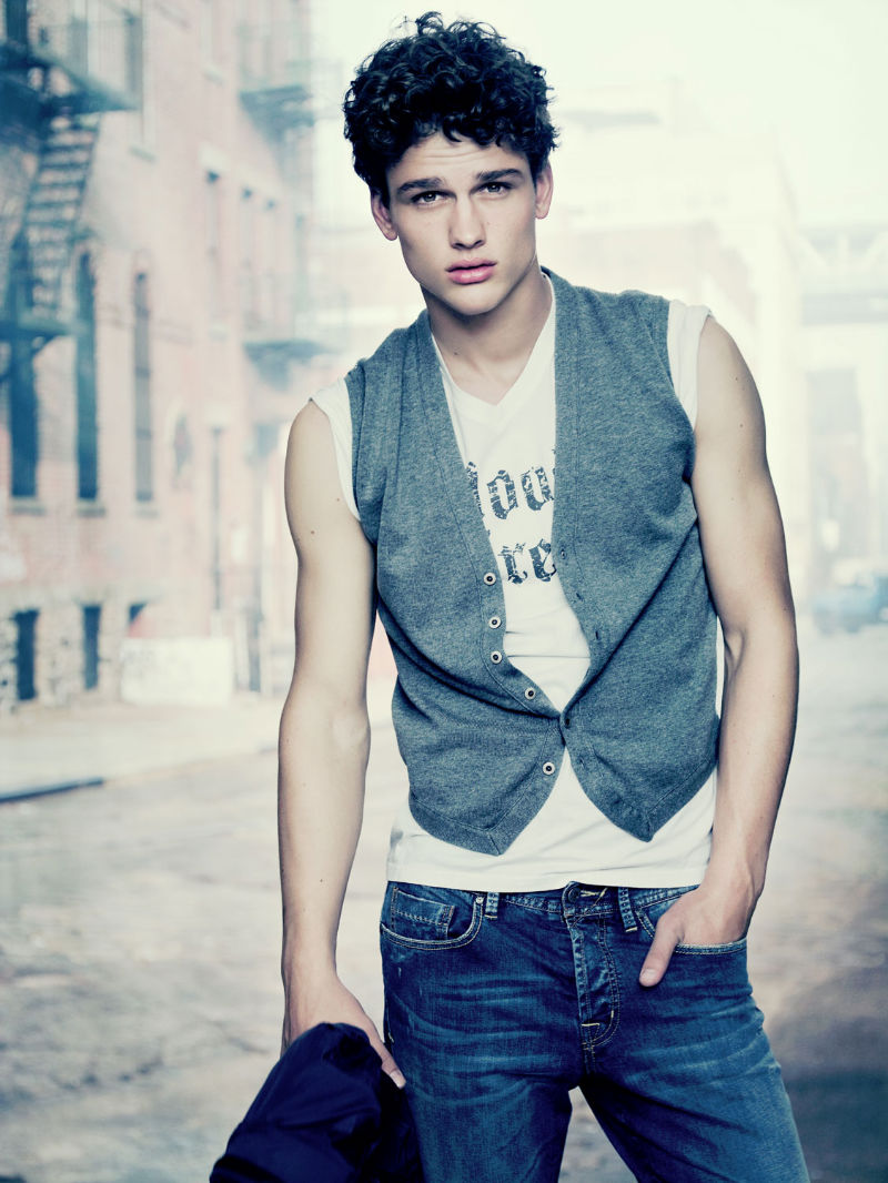 esteticmen 5: Simon Nessman