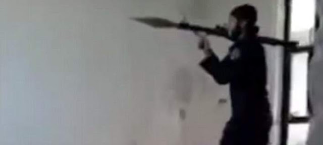 Η μοιραία γκάφα του τζιχαντιστή: Εχασε το στόχο με το RPG και διέλυσε ...