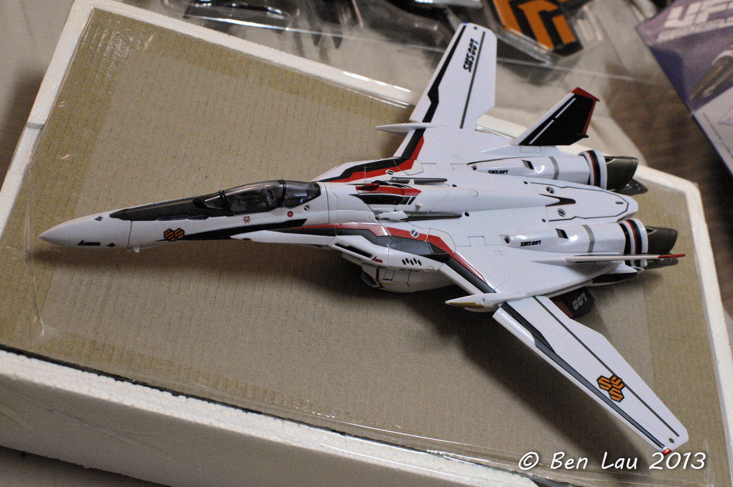 Ben's Rants: Macross Frontier - VF-25F Reissue