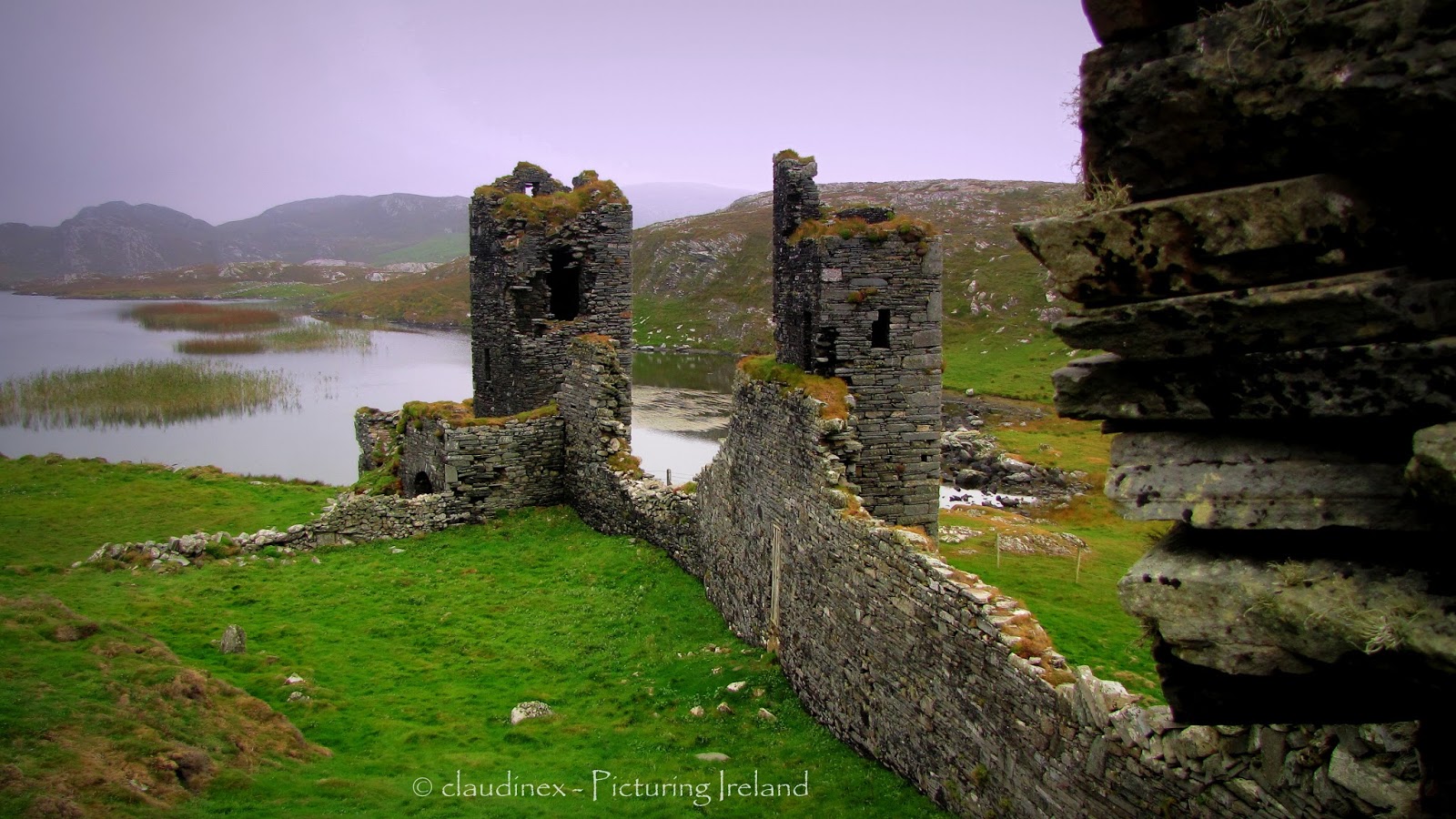 Picturing Ireland : Magical Places: Dunlough Castle, Three Castle Head ...