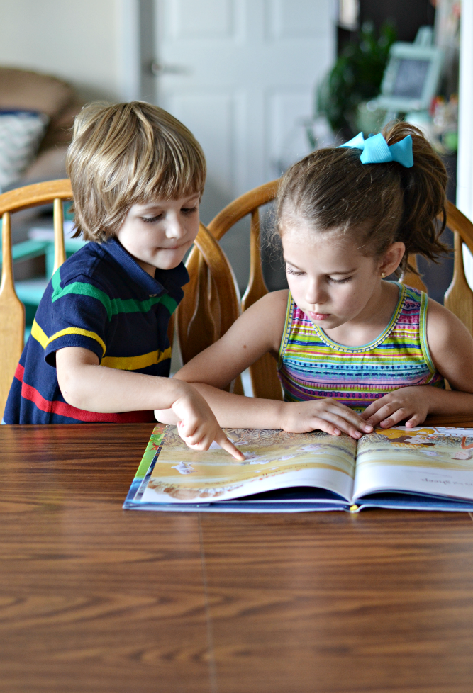 The Life of Jennifer Dawn: The Find it Book and Hands-on Activity for Kids