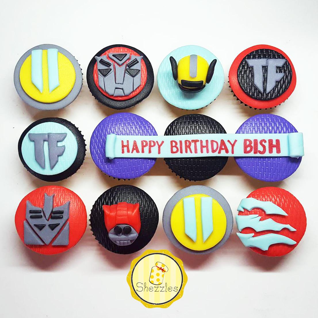 SHEZZLES | Cakes and Pastries: Transformers
