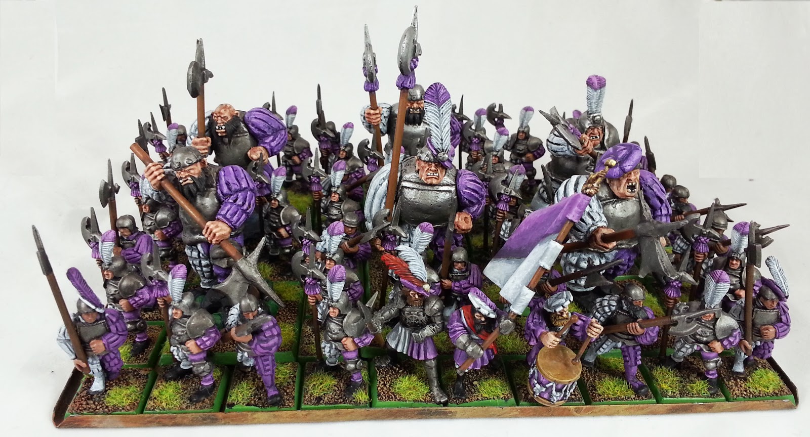 The Hoodling's Hole: More Ogre Halberdiers Finished
