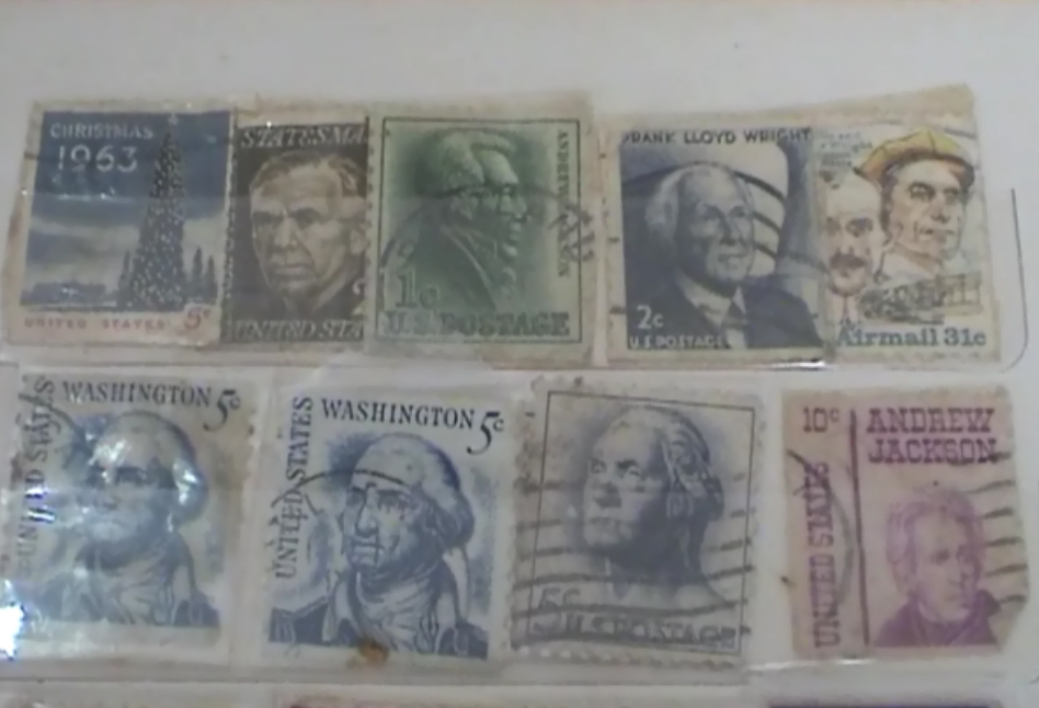 KOLEKTOR PERANGKO KINI BERBUAH UNTUNG ~ Nyus Arek Lamongan