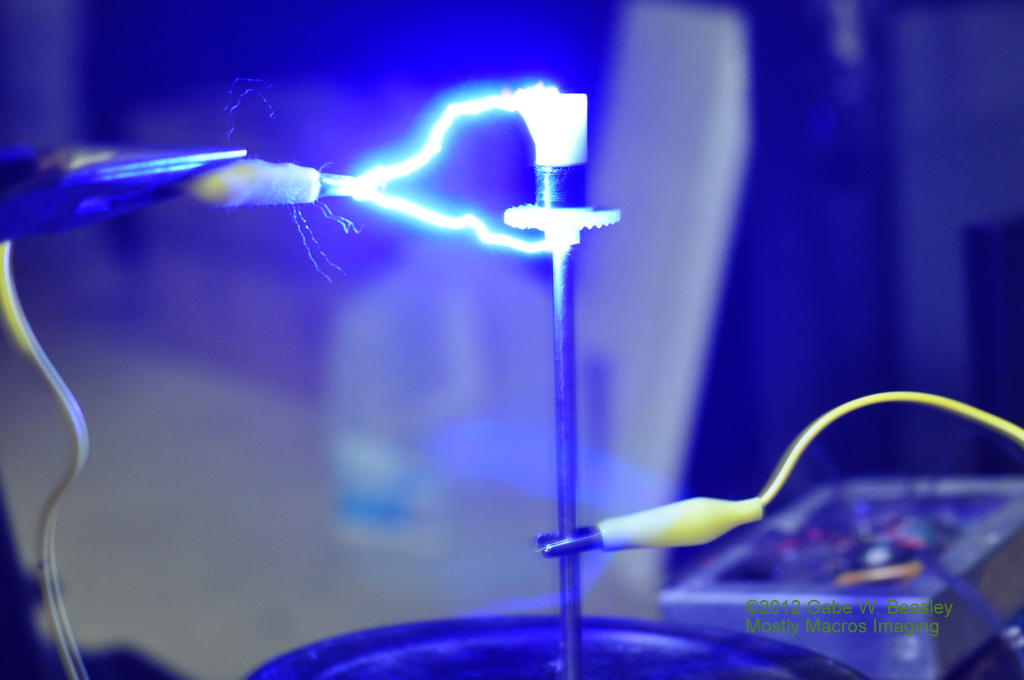 Mostly Macros Imaging: PLASMA! --and a homemade flyback transformer!