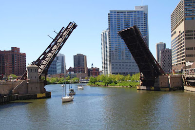 Chicago - Architecture & Cityscape: Chicago River Bridge Lifts