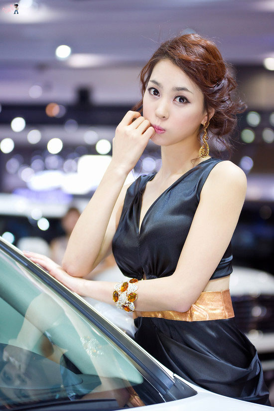 Entert4inment: Ju Da Ha at Seoul Motor Show 2011