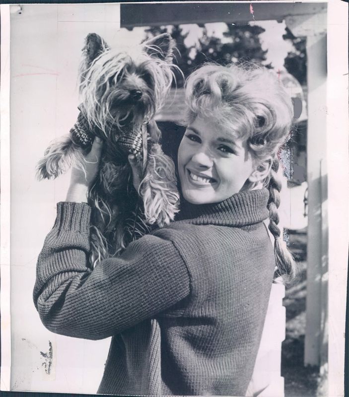 Child of the Sixties Forever: Connie Stevens (On the right....duh)